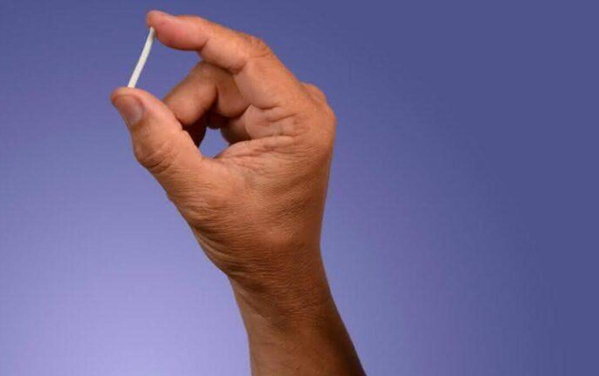 Chip hormonal: o que é e como funciona o tratamento feito por Bolsonaro ...